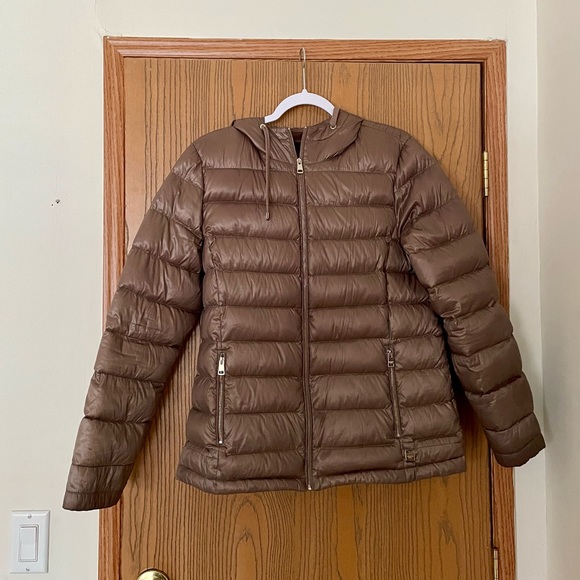 Andrew Marc | Jackets & Coats | Andrew Marc Beige Champagne Full Zip ...